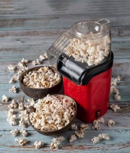 Best Pot for Making Popcorn [6 Great Options] - HowdyKitchen