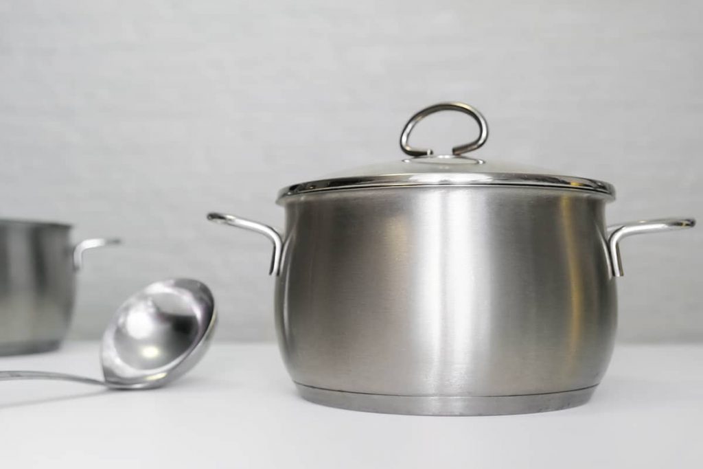 Stockpot Sizes (with Drawing) - HowdyKitchen