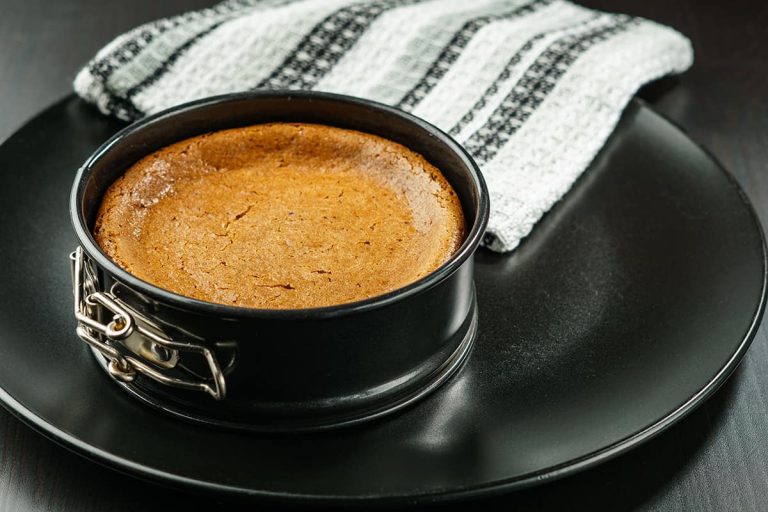 Standard Springform Pan Sizes (with Drawings) - HowdyKitchen