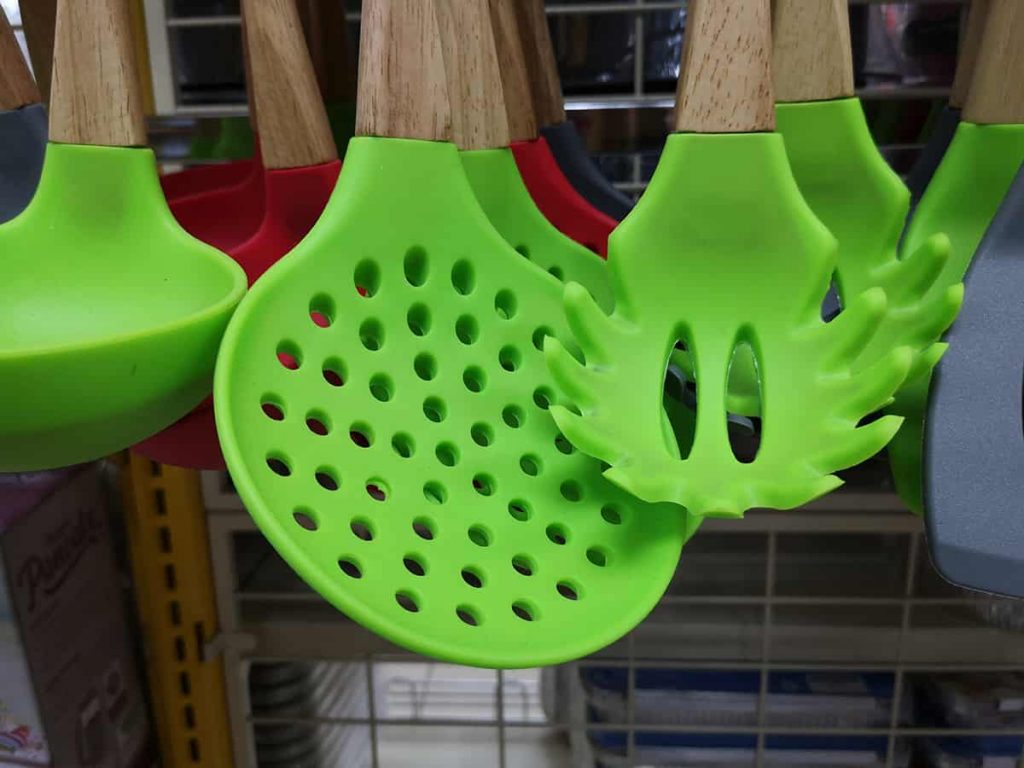 Guide to Standard Ladle Sizes (with Drawings) - HowdyKitchen