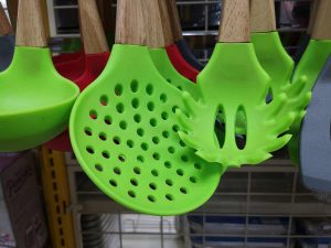 Guide to Standard Ladle Sizes (with Drawings) - HowdyKitchen