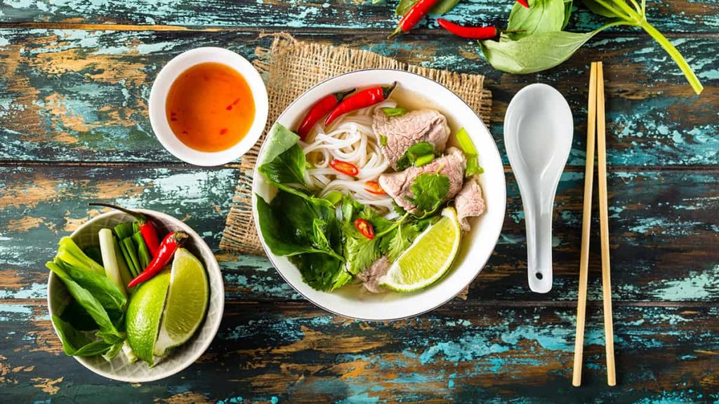 How Big is a Bowl of Pho? - HowdyKitchen