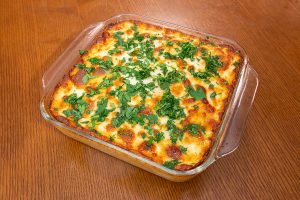 Can Pyrex Go in the Oven? - HowdyKitchen