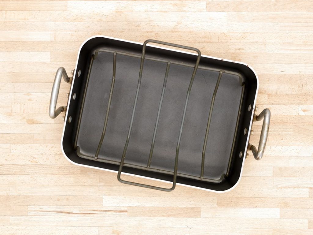 What Are the Dutch Oven Substitutes? - HowdyKitchen