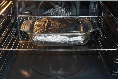 How to Prevent Oven Splatter (5 Effective Methods) - HowdyKitchen