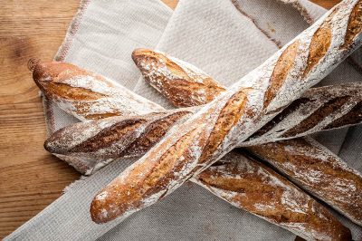 How to Defrost Bread the Right Way - HowdyKitchen