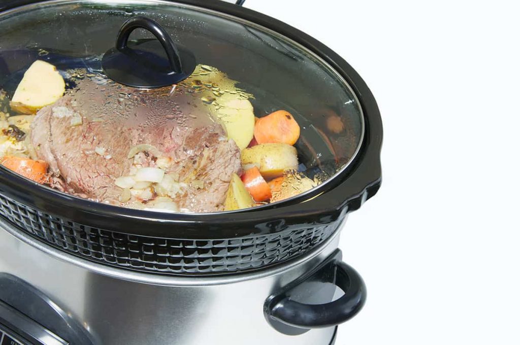 What Are the Slow Cooker Sizes? - HowdyKitchen