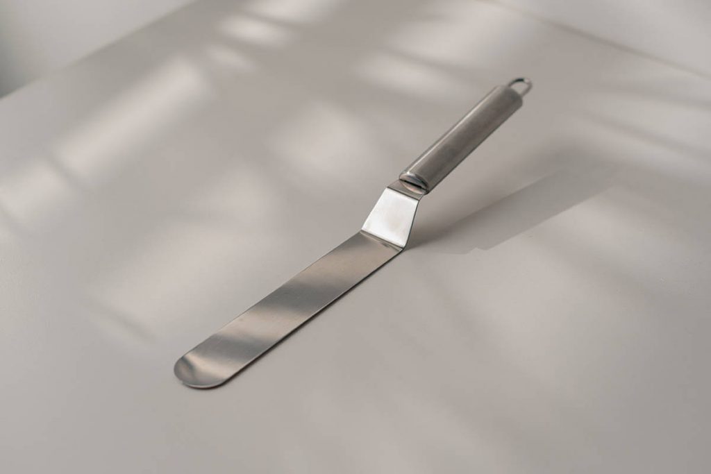 What Are the Holes in A Spatula For? - HowdyKitchen