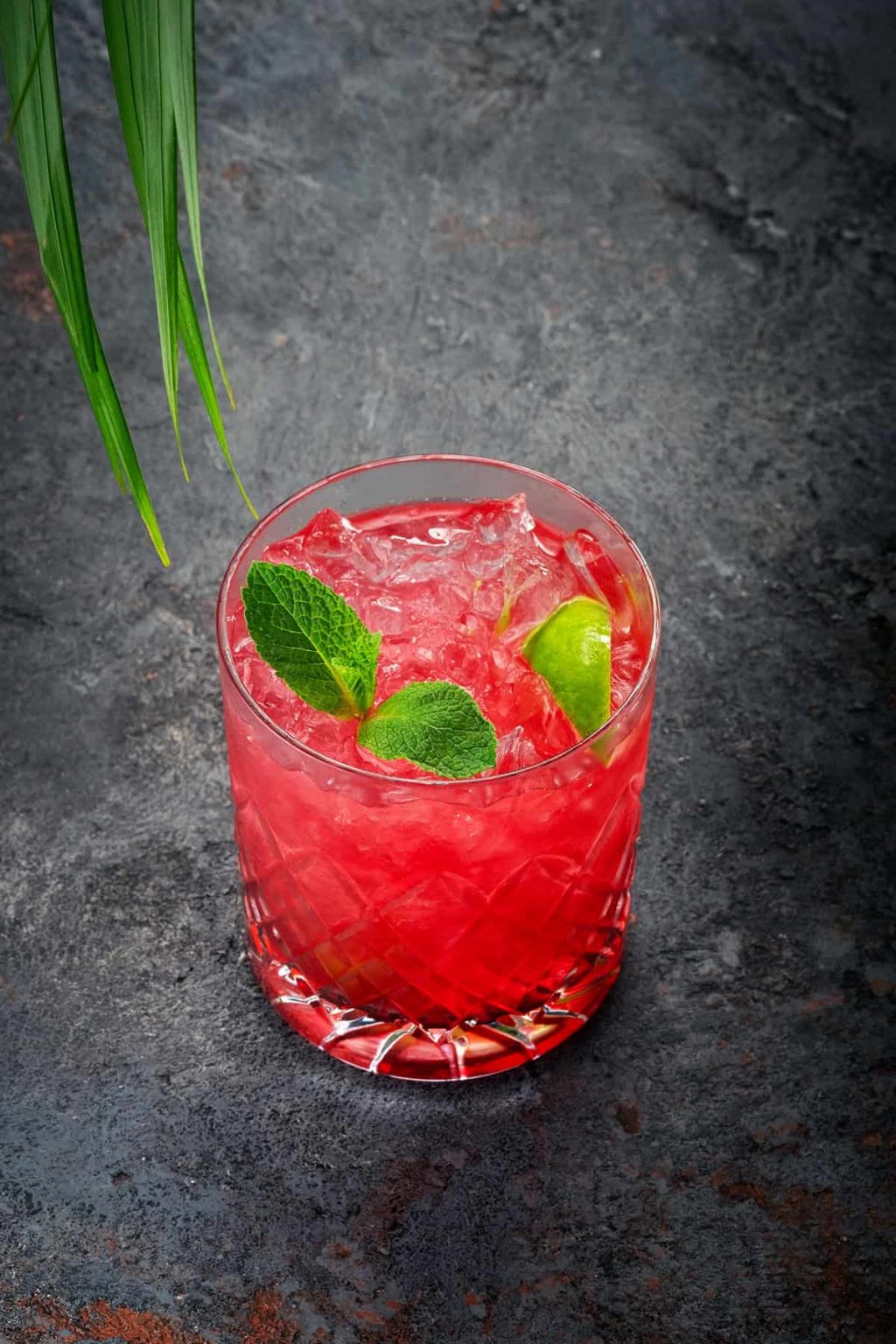 Cape Codder (Vodka Cranberry) - HowdyKitchen