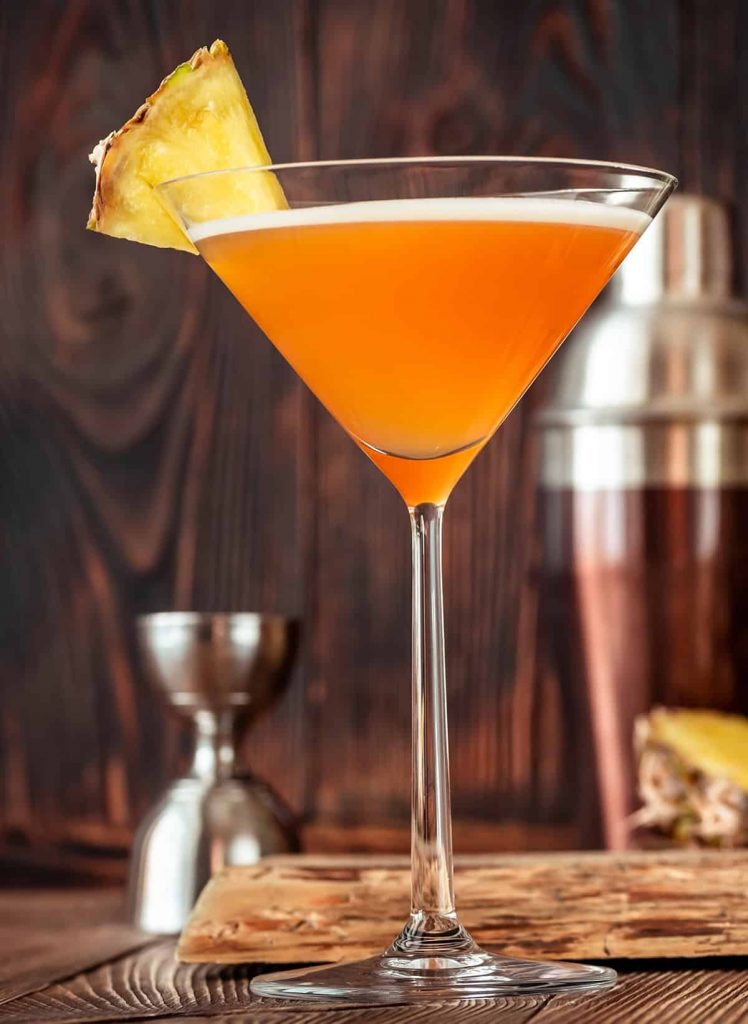 15 Best Amaretto Cocktails - HowdyKitchen