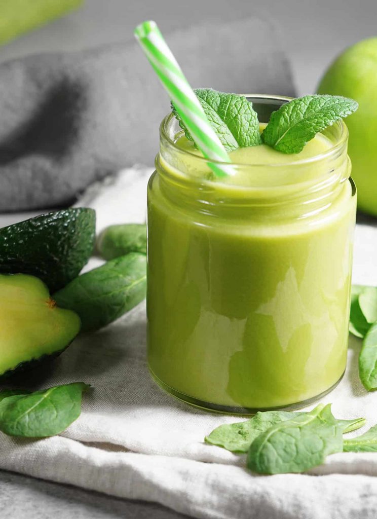 Avocado Mint Smoothie - HowdyKitchen