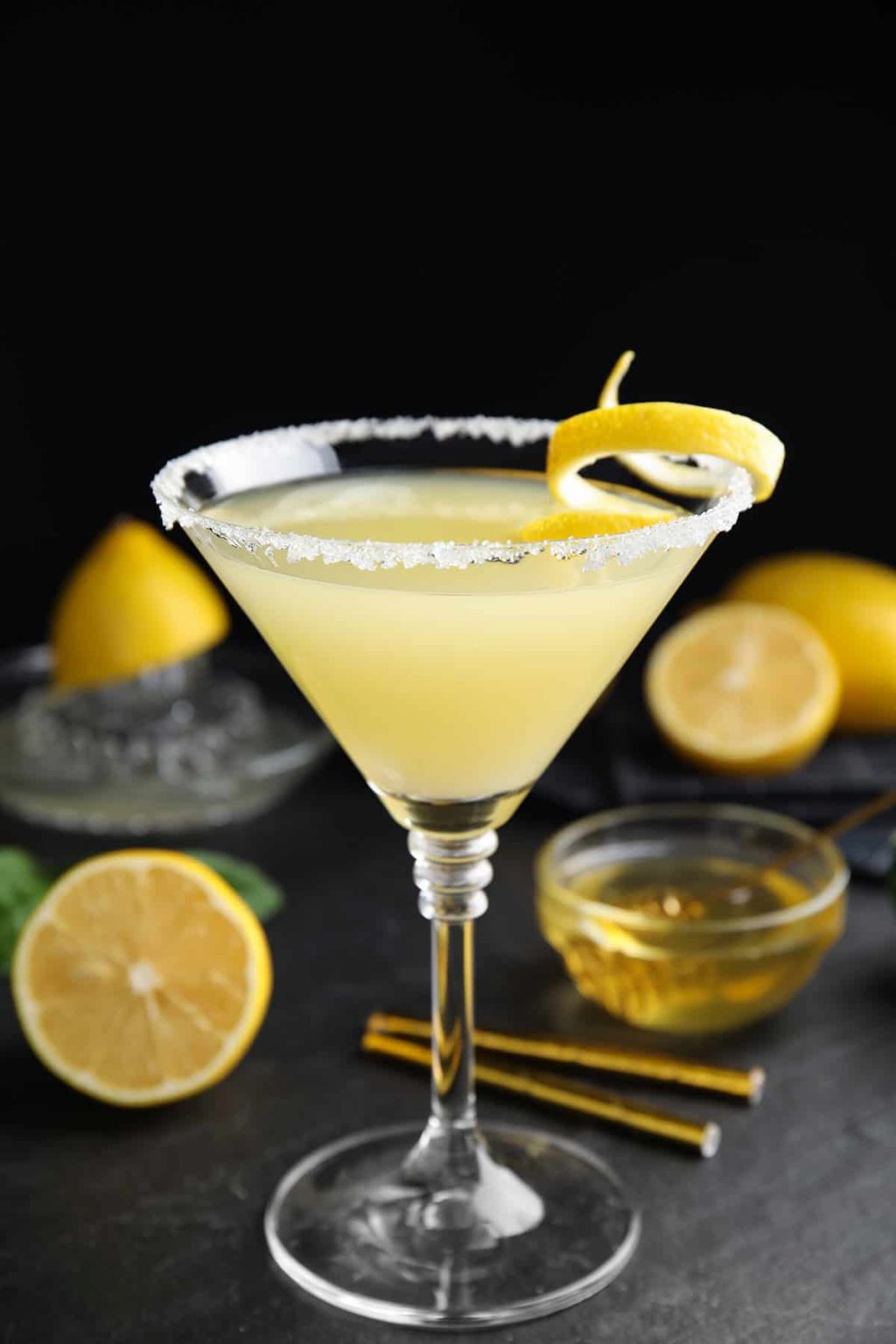 15 Lemon Juice Cocktails for a Burst of Citrus Flavor - HowdyKitchen