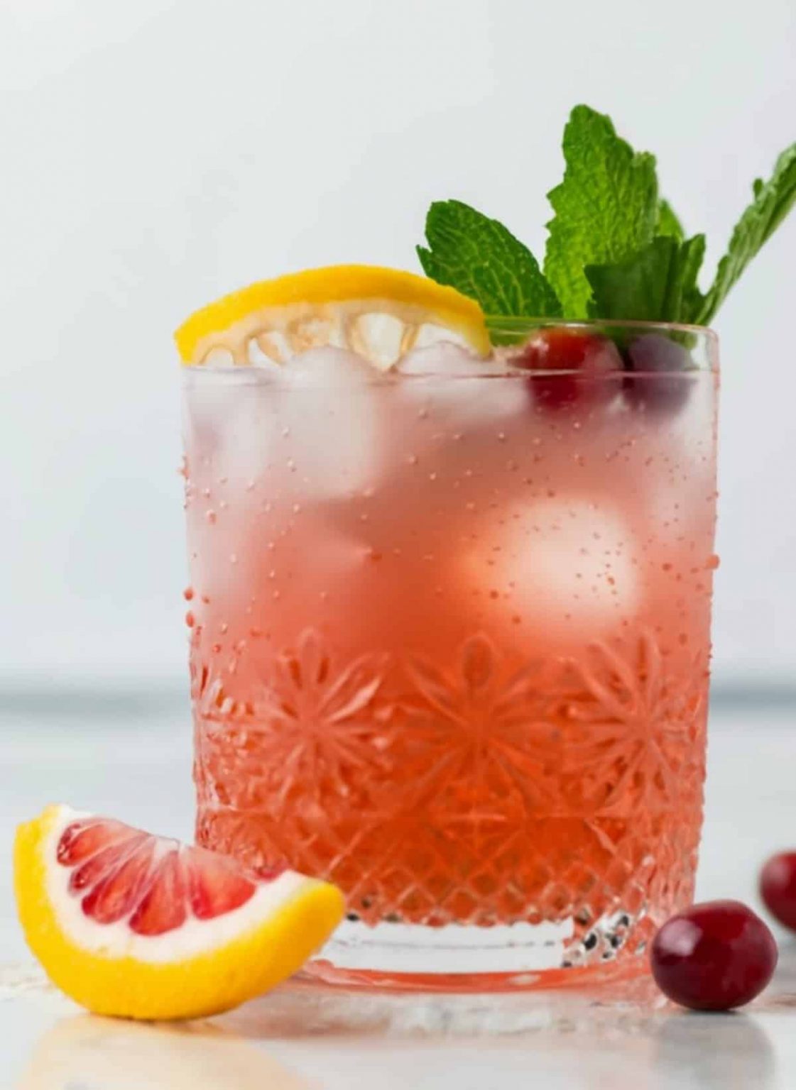 12 Best Cranberry Mocktails - HowdyKitchen