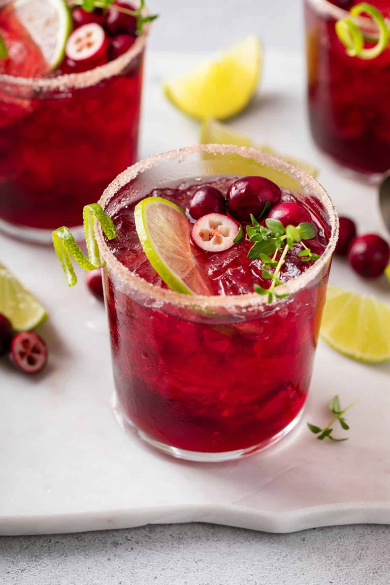 Cranberry Margarita - HowdyKitchen