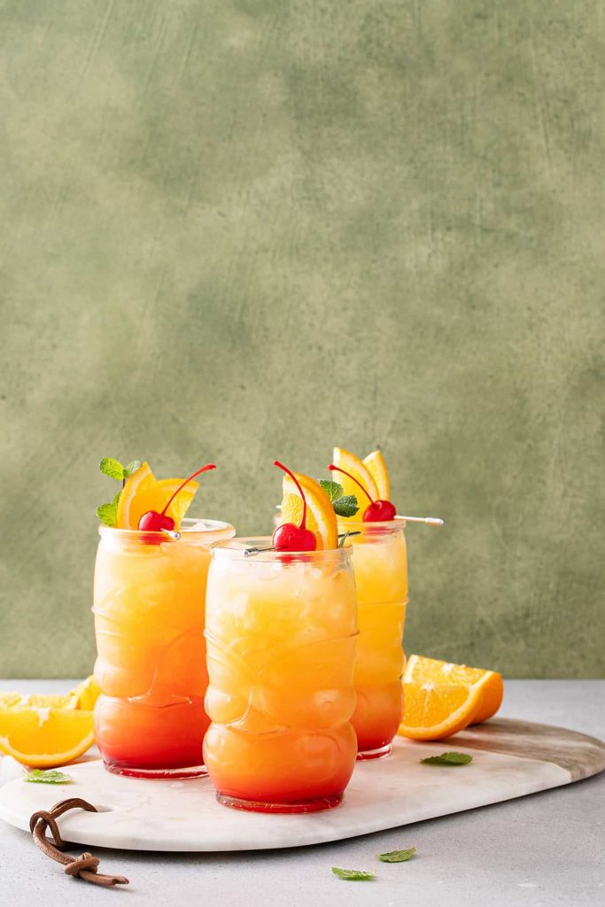 20 Fruity Vodka Cocktails For Refreshing Summer Vibes - HowdyKitchen