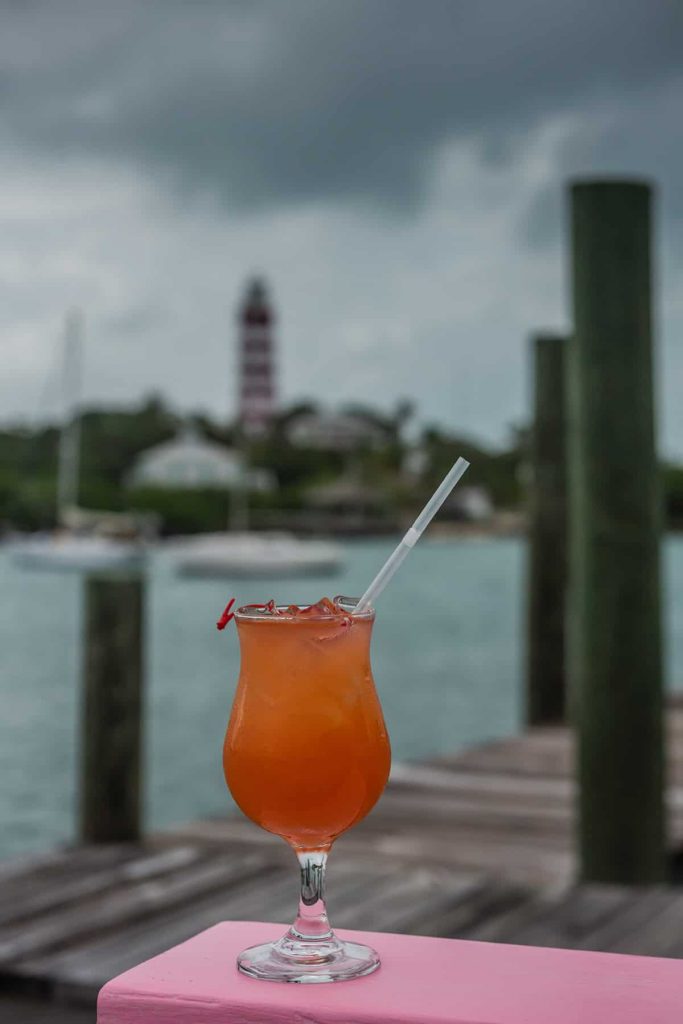 15 Awesome Tropical Rum Cocktails for Instant Island Vibes - HowdyKitchen