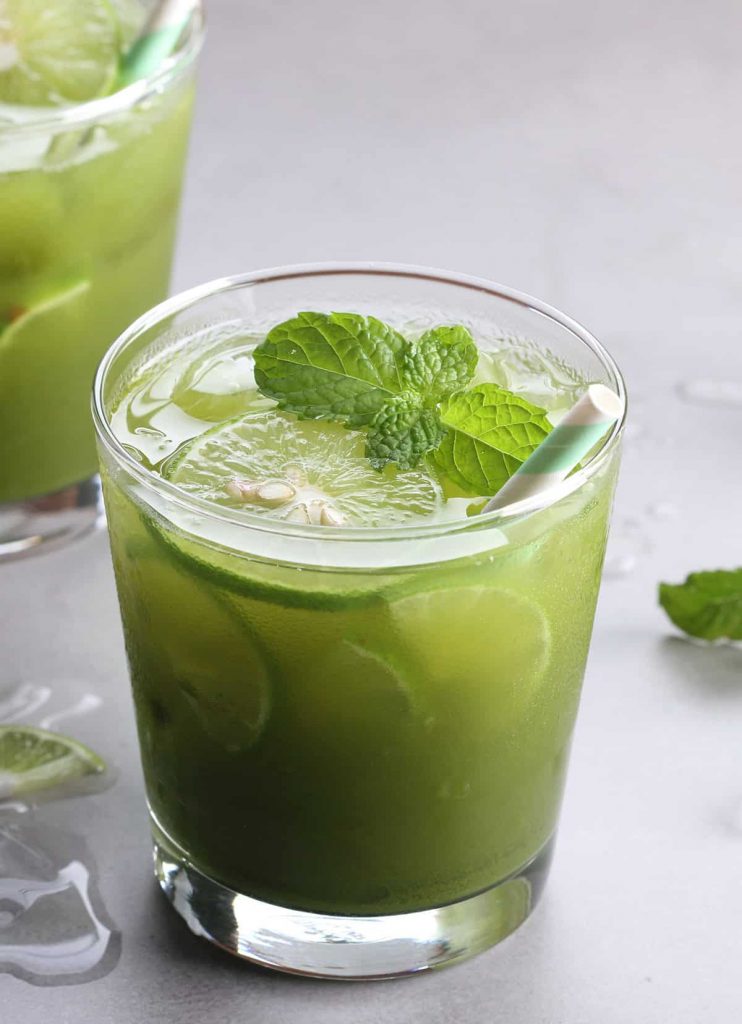 Green Tea Mojito Mocktail - HowdyKitchen