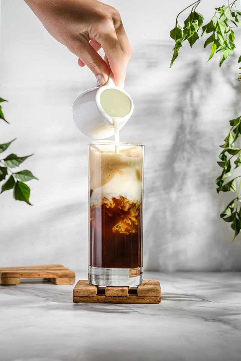 17 Best Iced Coffee Recipes - HowdyKitchen