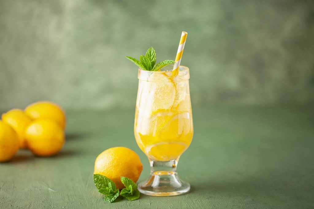 15 Lemon Juice Cocktails for a Burst of Citrus Flavor - HowdyKitchen