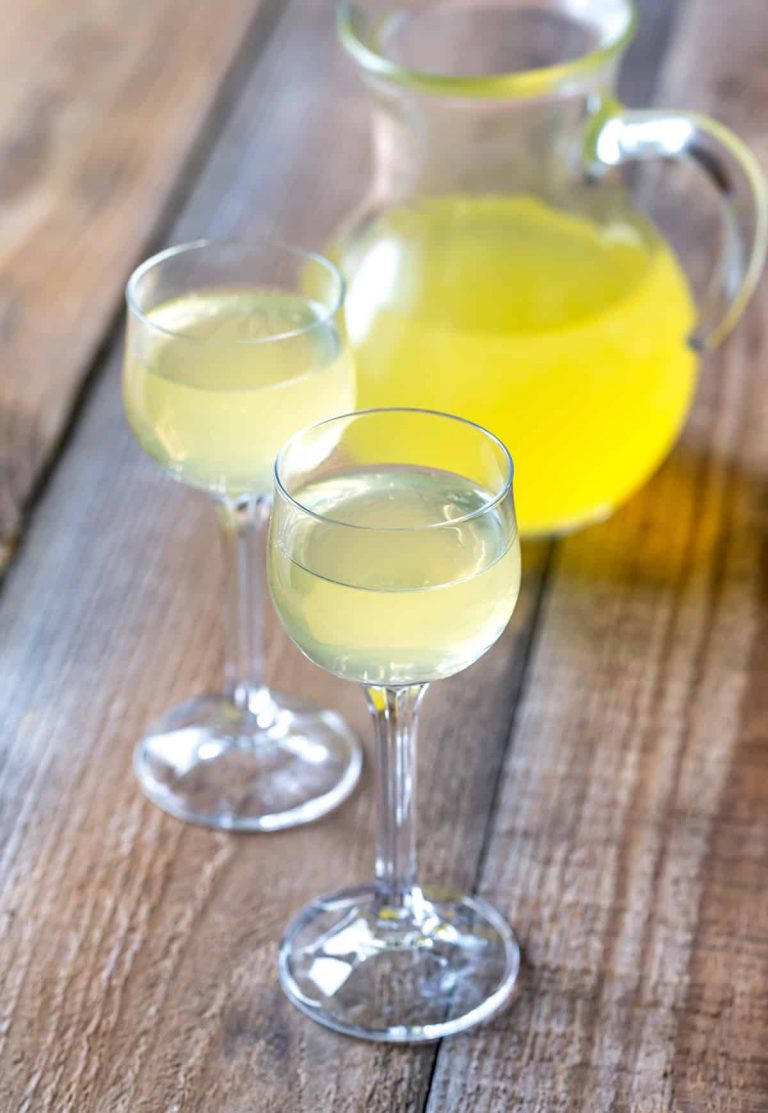 13 Best Limoncello Cocktails to Try - HowdyKitchen