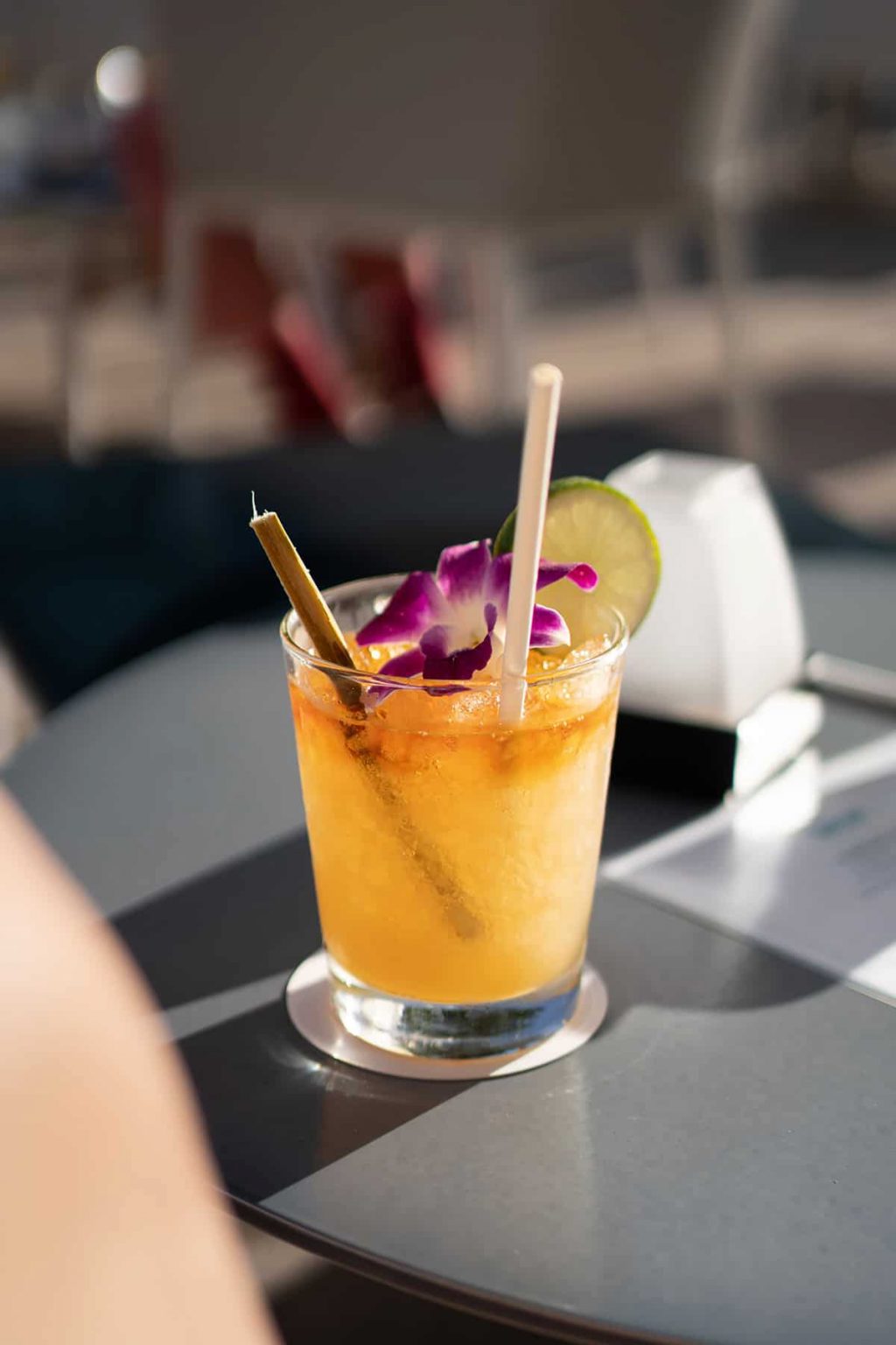 12 Best Hawaiian Cocktails - HowdyKitchen