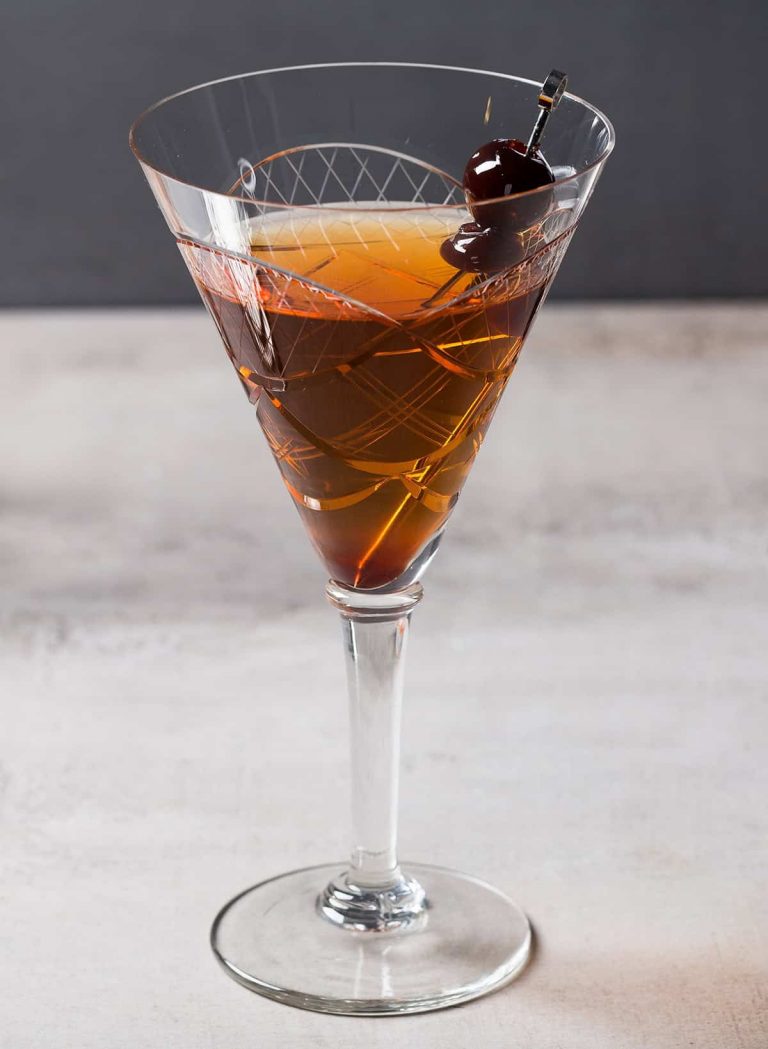 14 Common Cocktails You Can Make At Home - HowdyKitchen