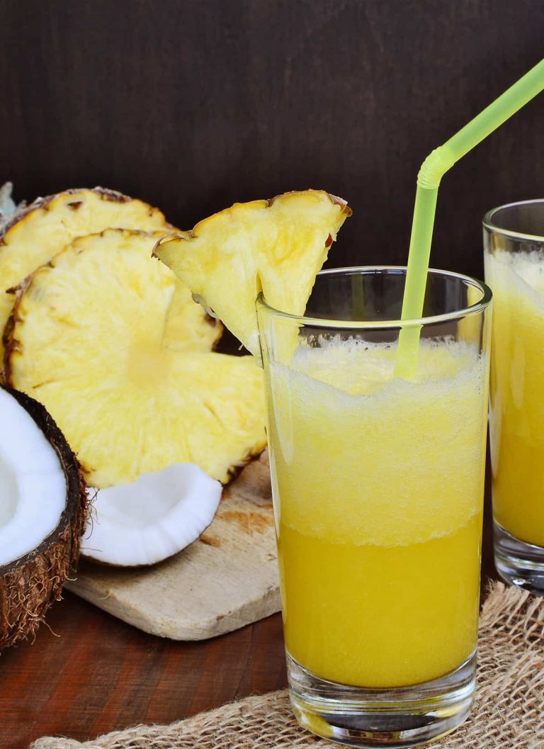 28 Common Summer Mocktails - Refreshing Non-Alcoholic Drinks for Hot Days - HowdyKitchen