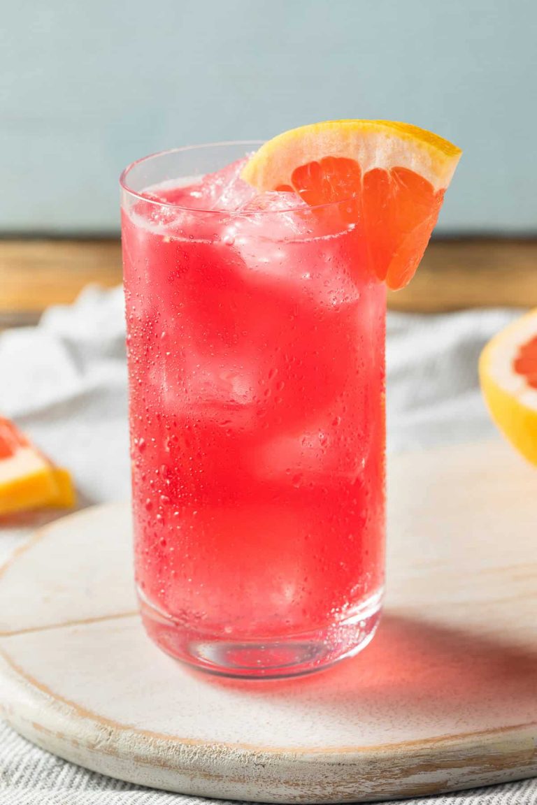 20 Fruity Vodka Cocktails For Refreshing Summer Vibes - HowdyKitchen
