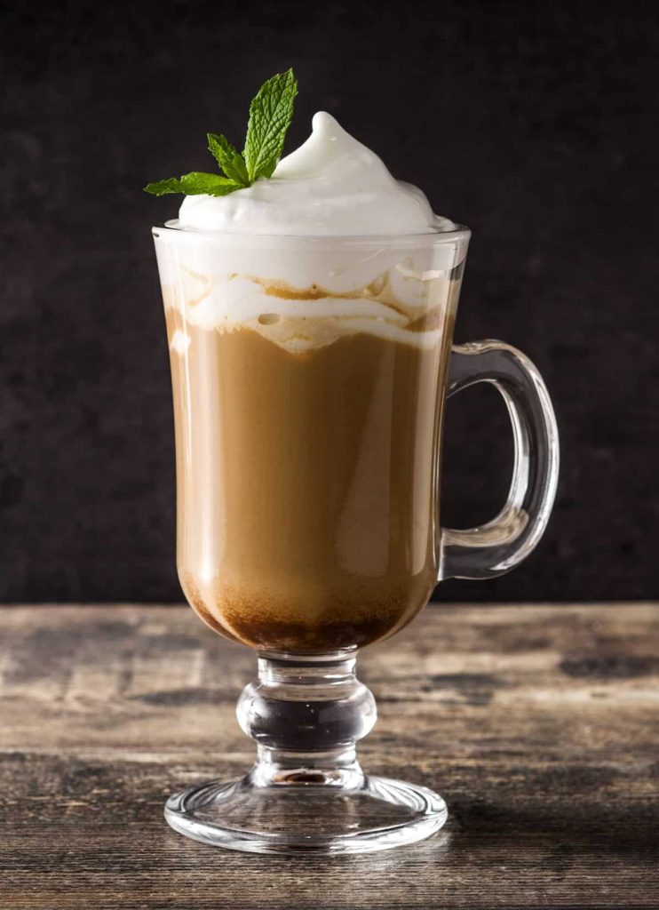 Peppermint Mocha - HowdyKitchen