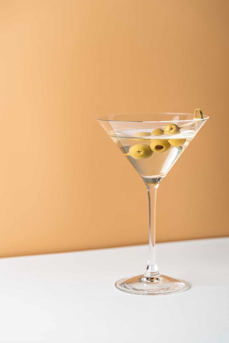 Vodka Martini - HowdyKitchen