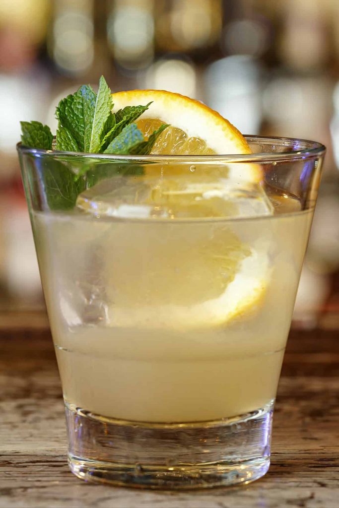 15 Lemon Juice Cocktails for a Burst of Citrus Flavor - HowdyKitchen