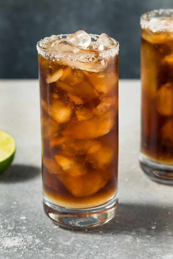 Top 14 Mexican Cocktails - HowdyKitchen