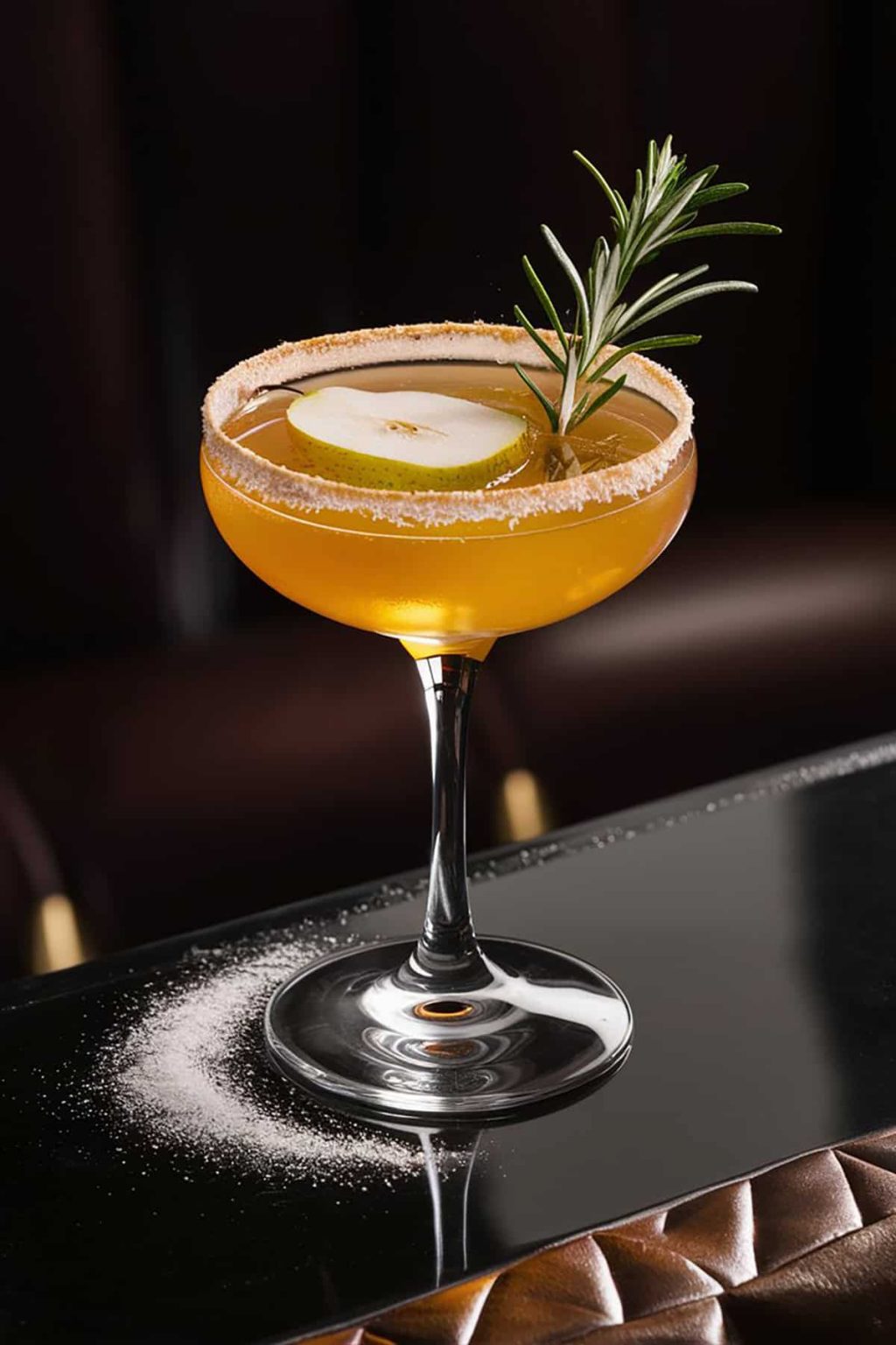 Bourbon Ginger Pear Cocktail - HowdyKitchen