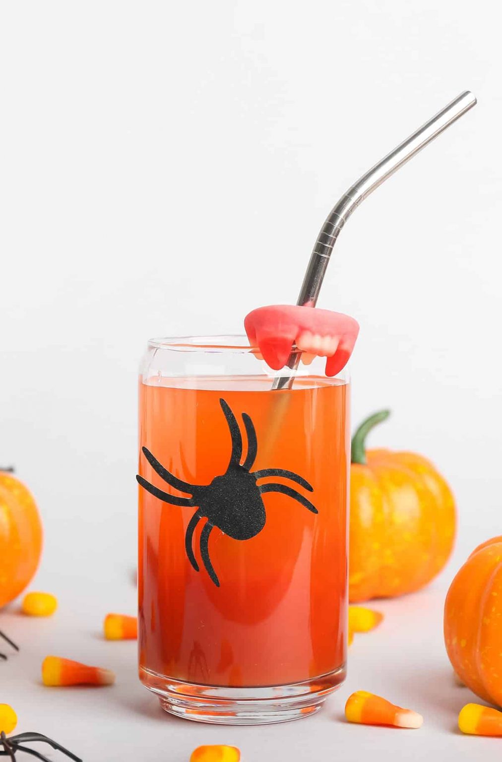 13 Fun & Delicious Halloween Mocktails - HowdyKitchen