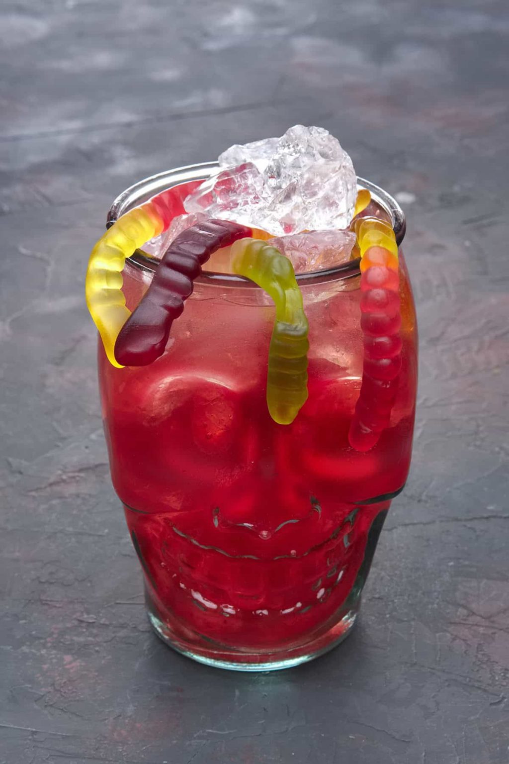 13 Fun & Delicious Halloween Mocktails - HowdyKitchen