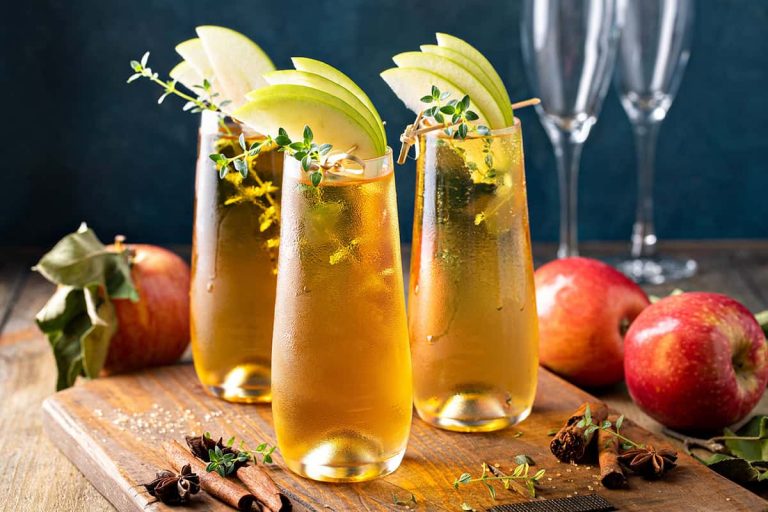 14 Incredibly Easy Fall Mocktails - HowdyKitchen