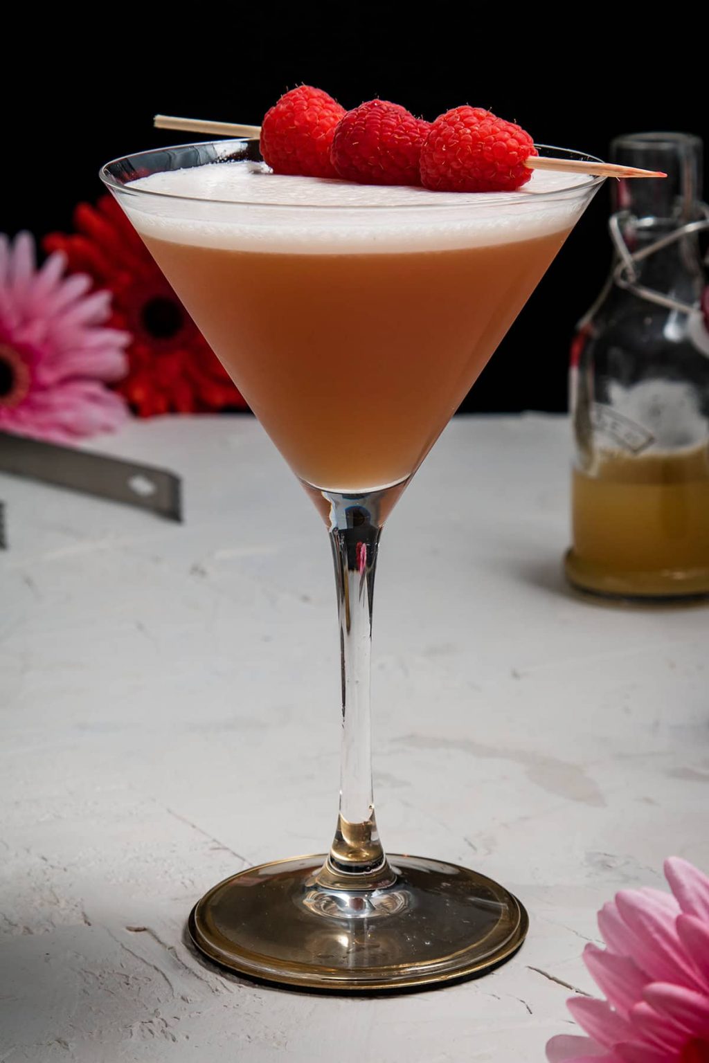French Martini Recipe - HowdyKitchen