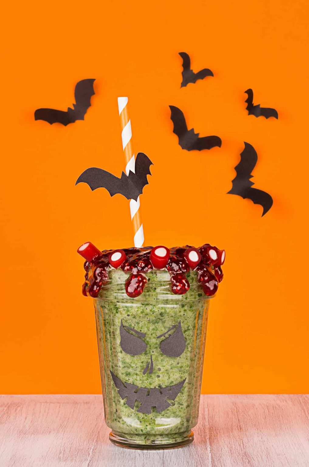 12 Fun & Spooky Halloween Drinks For Kids - HowdyKitchen