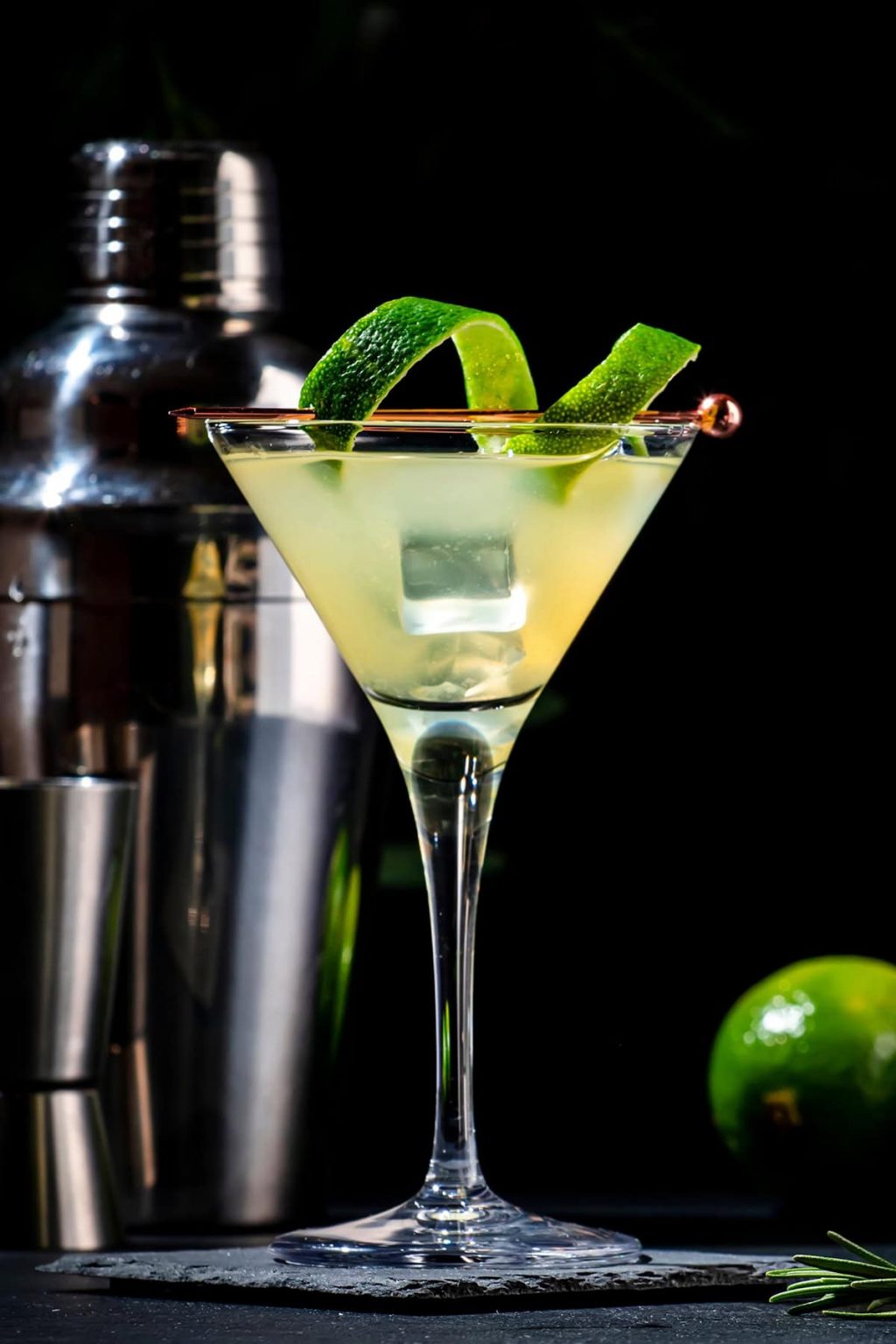 14 Best Lemon Vodka Cocktails - HowdyKitchen