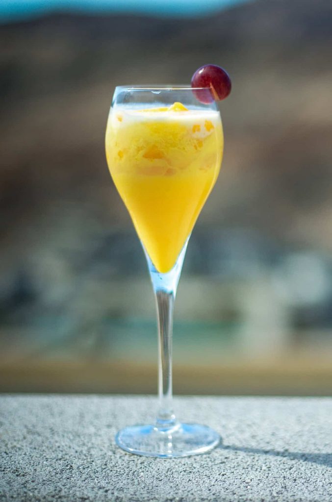 14 Best Mango Cocktails to Try - HowdyKitchen