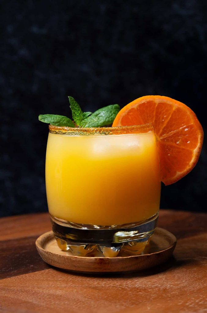 20 Must-try Cocktail Garnishes For Perfect Cocktails - HowdyKitchen