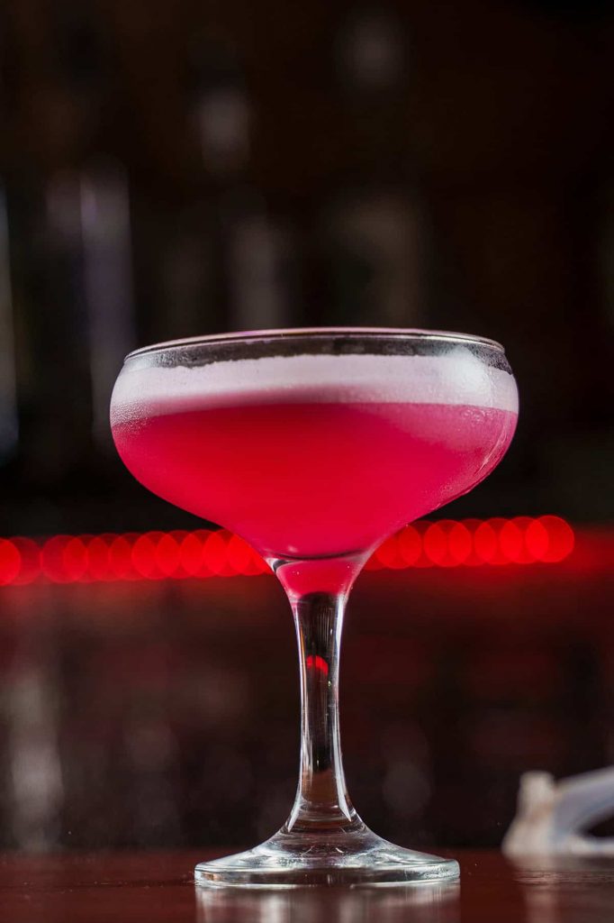 15 Flavorful Pink Cocktails - HowdyKitchen