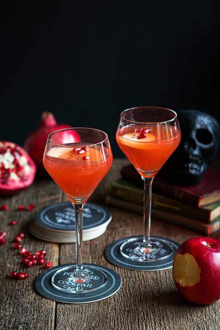 Poison Apple Cocktail - HowdyKitchen