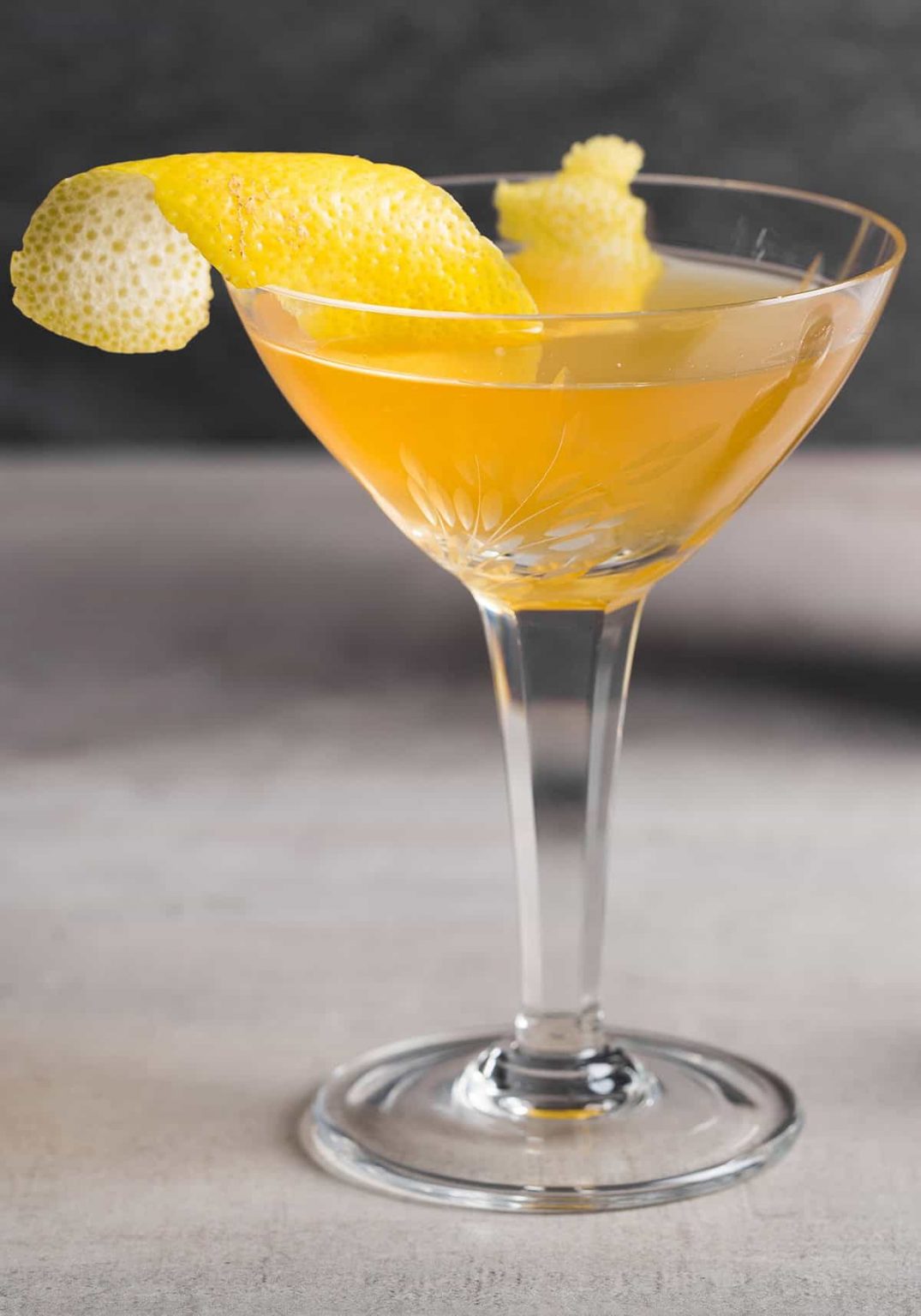 15 Common Sour Cocktails - HowdyKitchen