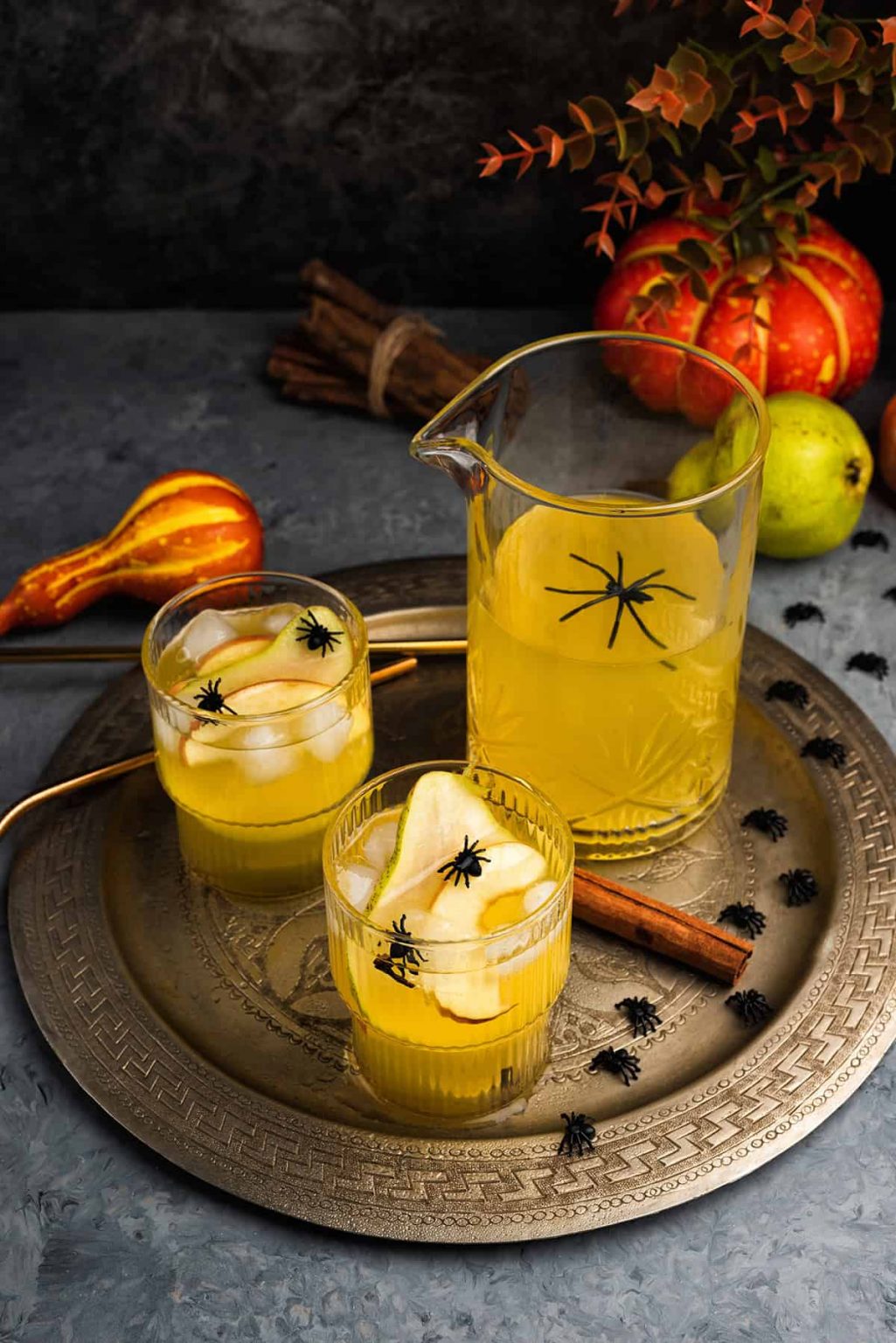 12 Fun & Spooky Halloween Drinks For Kids - HowdyKitchen