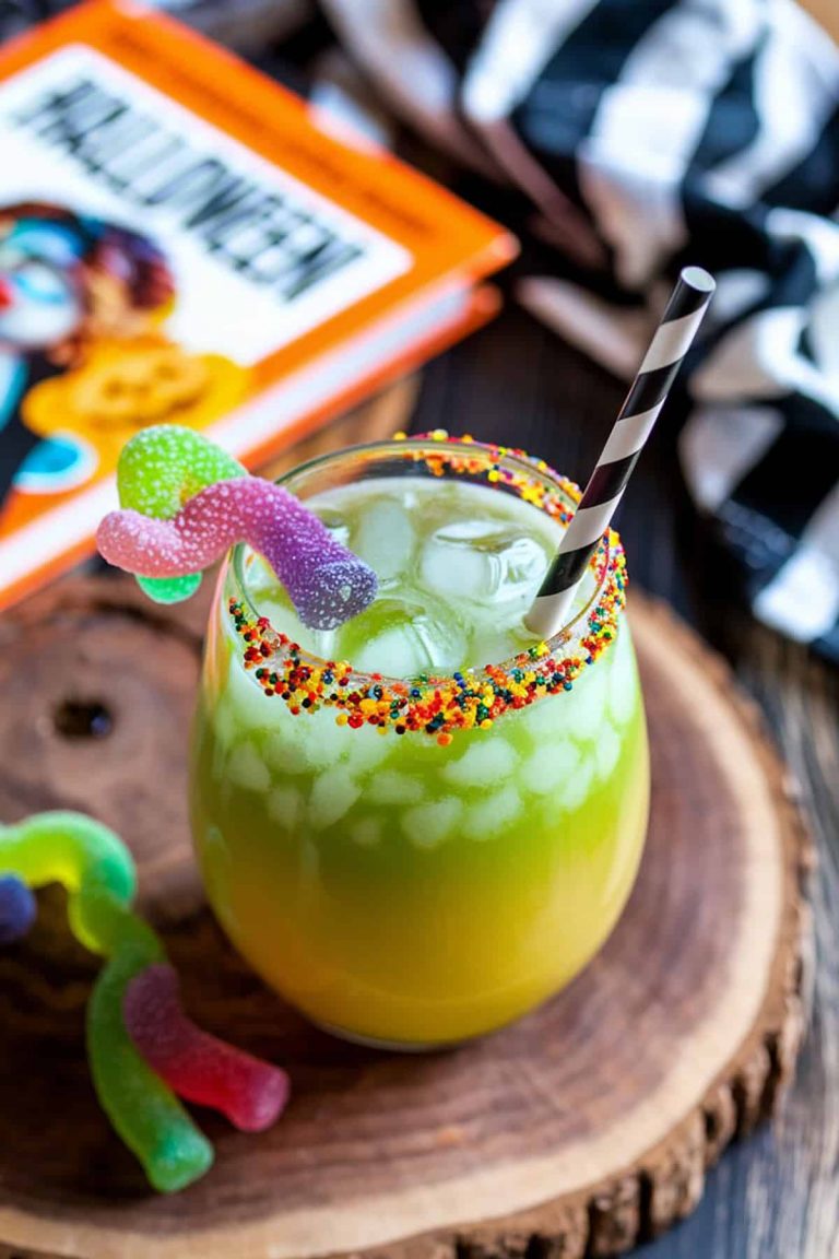 12 Fun & Spooky Halloween Drinks For Kids - HowdyKitchen
