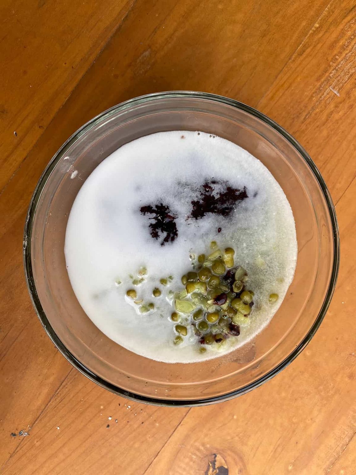 Chè Thưng (Mixed Bean and Coconut Sweet Soup) - HowdyKitchen