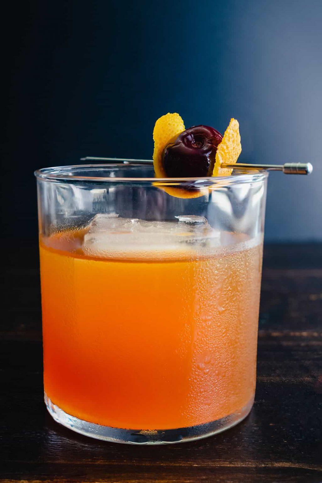 14 Fun & Easy Thanksgiving Batch Cocktails - HowdyKitchen