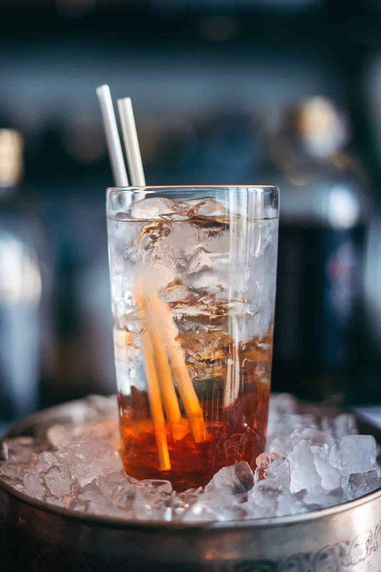 14 Common Kahlua Cocktails - HowdyKitchen