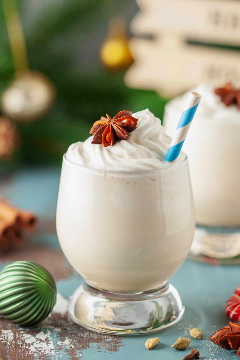 Tom & Jerry Cocktail - HowdyKitchen